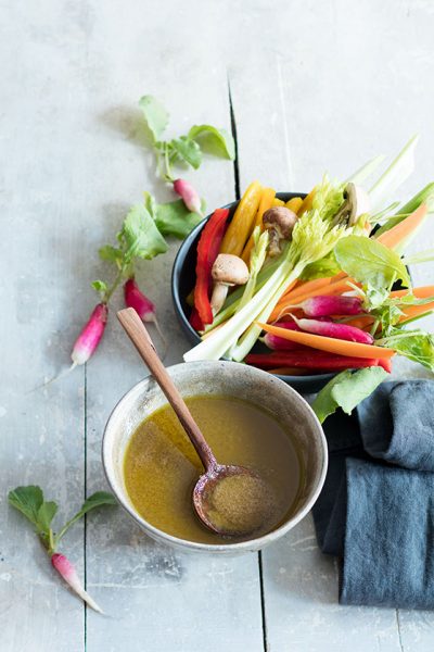 Bagna cauda – Dip à l’ail et aux anchois – Laura Zavan – Cuisine italienne